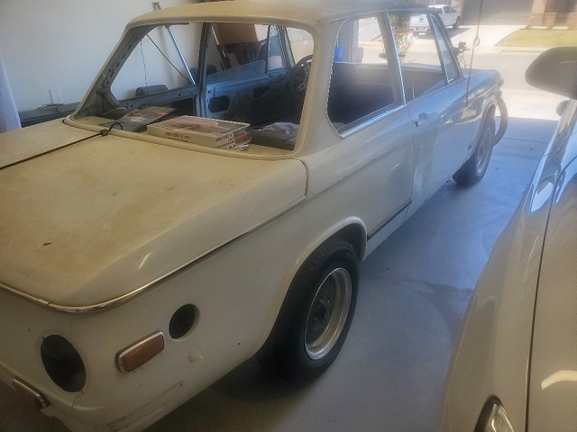 BMW - 2002 AD - Come rest your eyes on Los Angeles' recognized classic ...